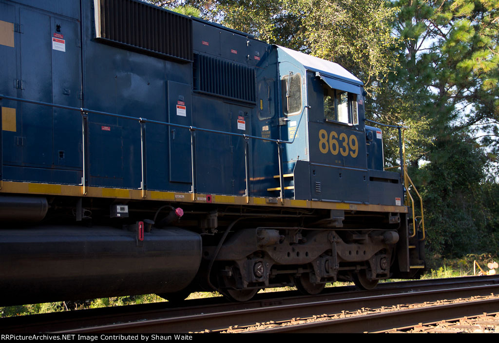 CSX 8639 a few miles east of Pensacola on the P&A